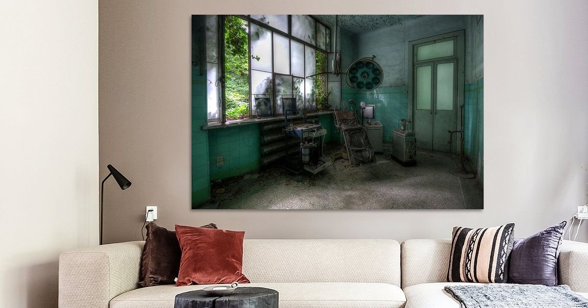Urbex - The operating room van Urbex & Preciousdecay by Sandra op ...