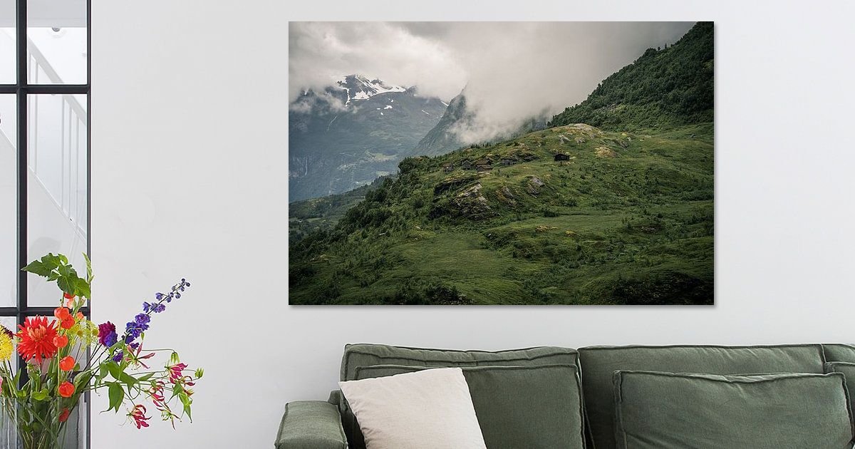 Verlaten dorp in Noorwegen | Geiranger Fjord van Sander Spreeuwenberg ...