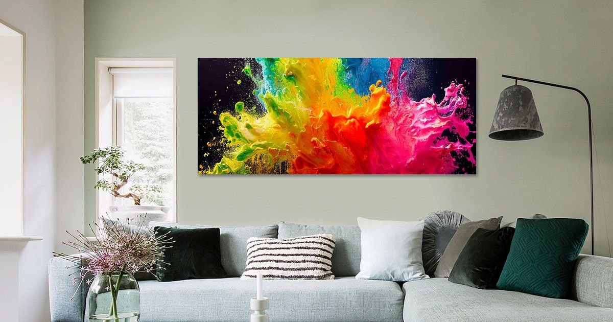 Panorama Exploderende vloeibare verf in regenboogkleuren met spetters ...