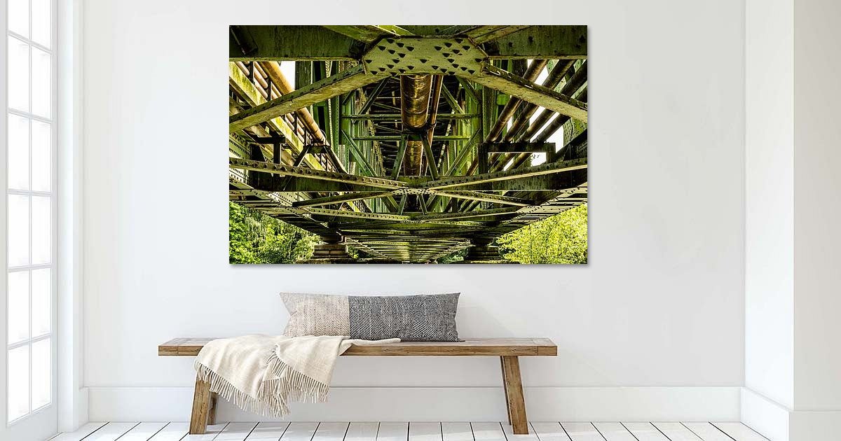 Spoorbrug met stalen stutten van Dieter Walther op canvas, behang en meer