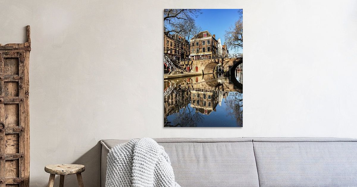 Café de Postillon en de Gaardbrug over de Oudegracht in Utrecht van ...