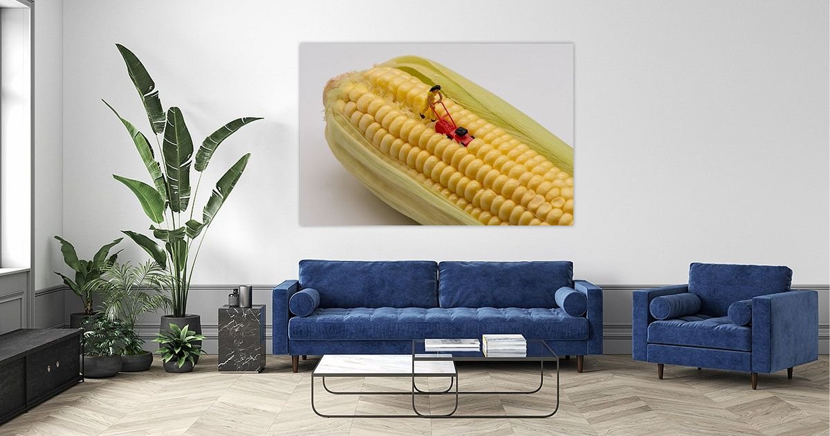 Miniatuur poppetje maait mais van Aandenken in Beeld op canvas, behang ...