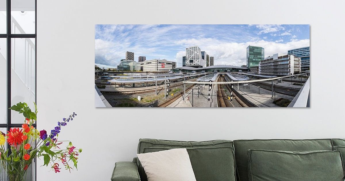 Panorama opname van stationsgebied Utrecht vanaf Moreelsebrug (kleur ...