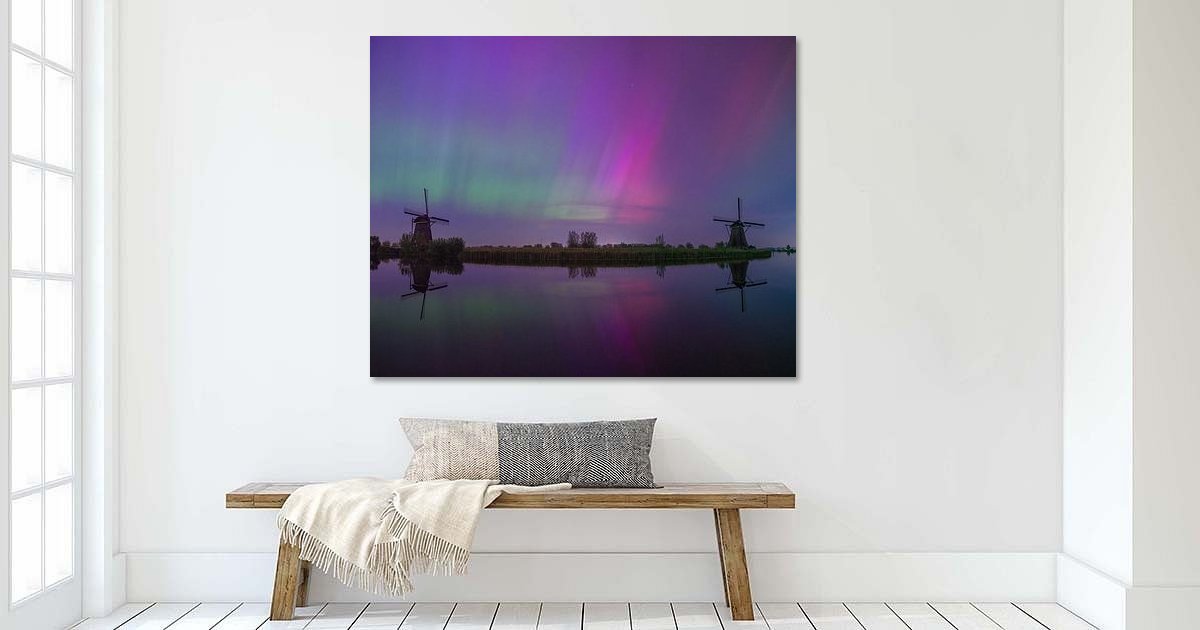 Noorderlicht Kinderdijk van Bob Vandenberg op canvas, behang en meer