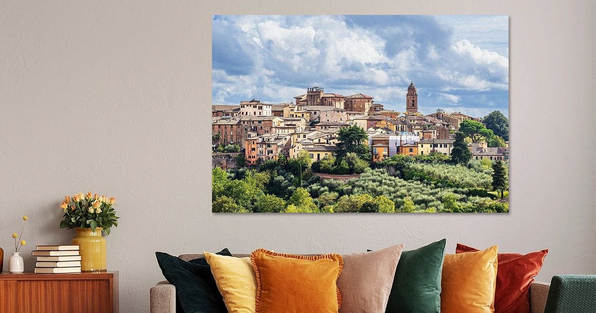 Uitzicht over het historische centrum van Siena in Italië van Rico ...