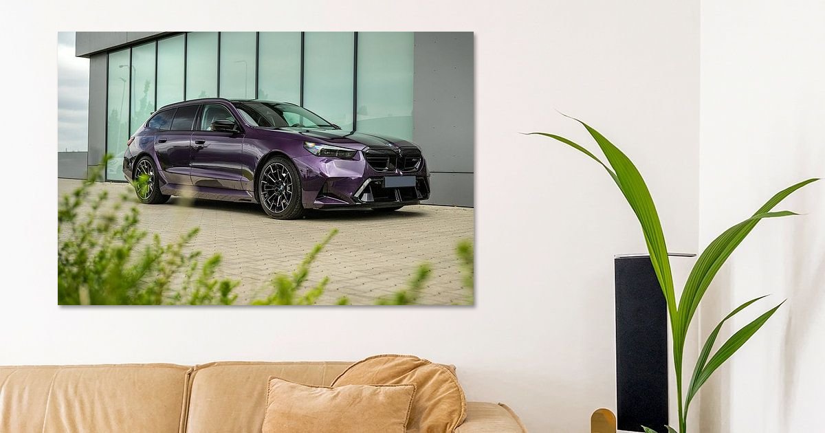 Daytona Violet BMW M5 Touring van Bas Fransen op canvas, behang en meer