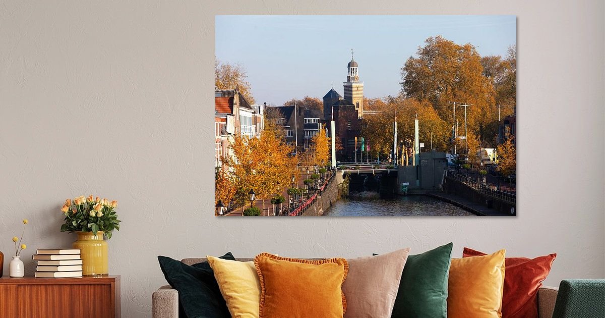 Zicht op de Nicolaikerk vanaf station Vaartse Rijn in Utrecht van André ...