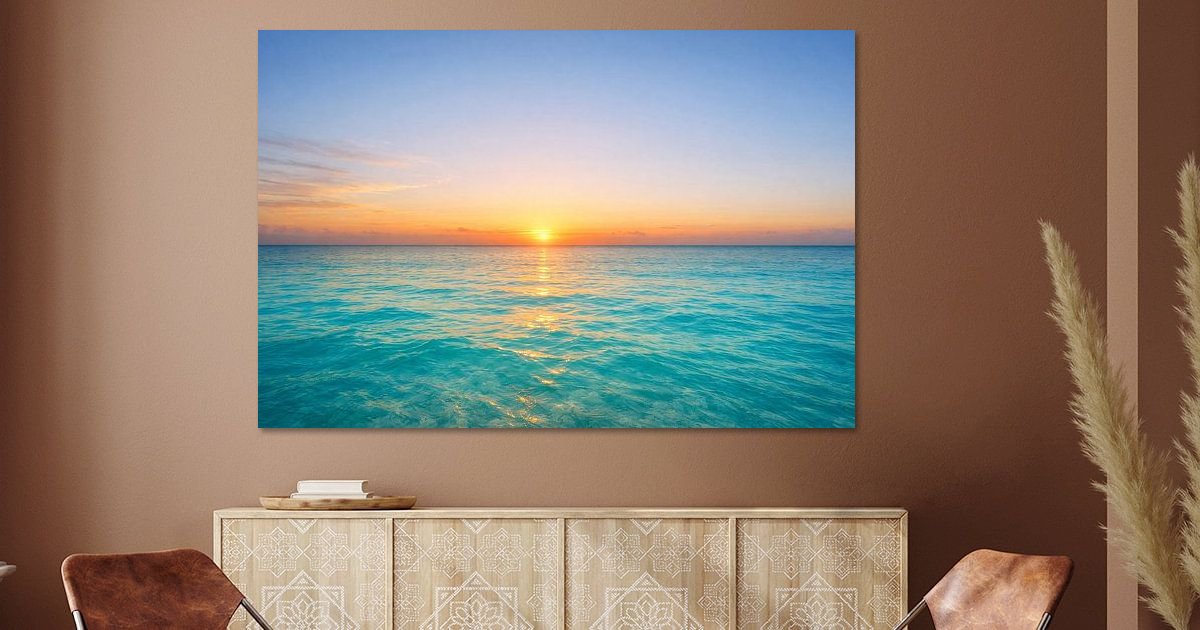 Een wandeling in de zon boven de zee – Golden Ocean Sunset van ...