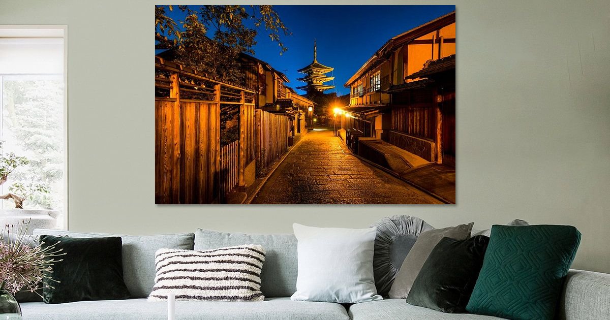 Typisch Japan met tempel - Japan van Michael Bollen op canvas, behang ...