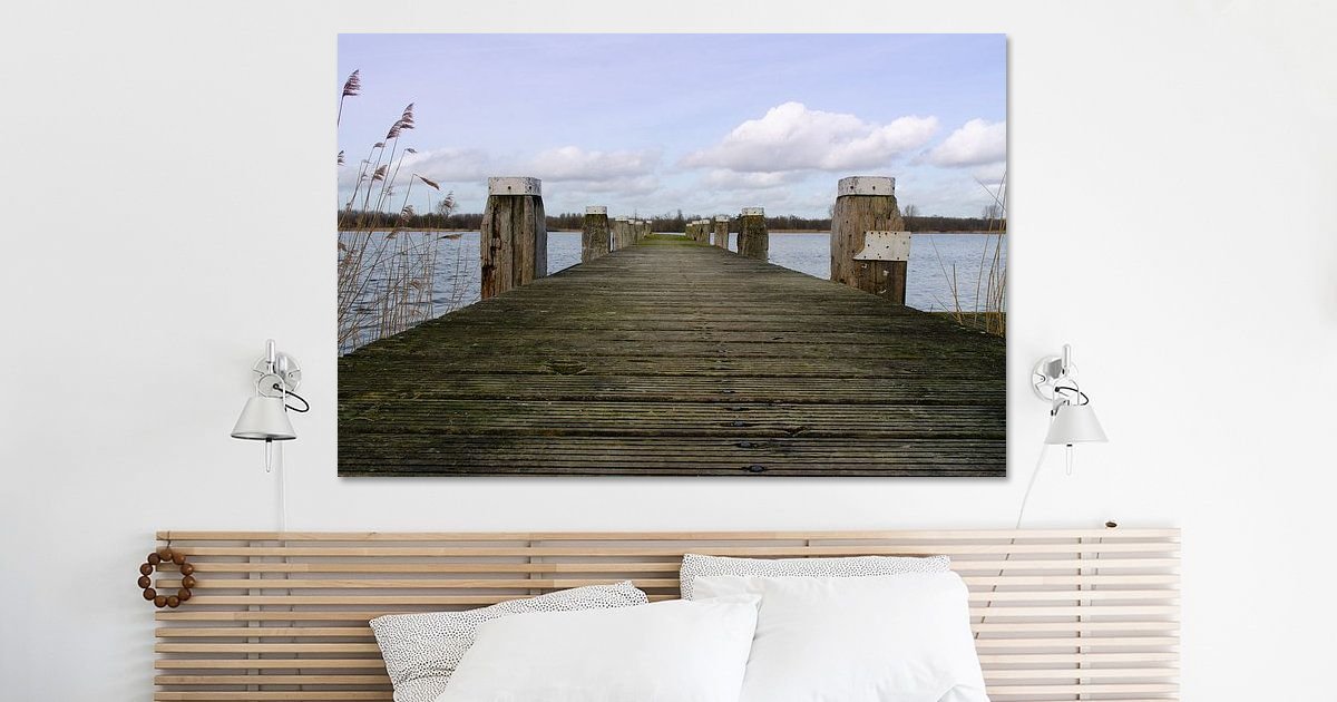 Een robuuste steiger. van ByOnkruud op canvas, behang en meer