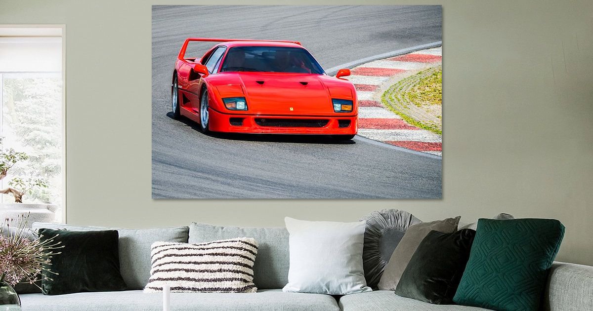 Ferrari F40, supercar des années 1980, sur une piste de course par l ...