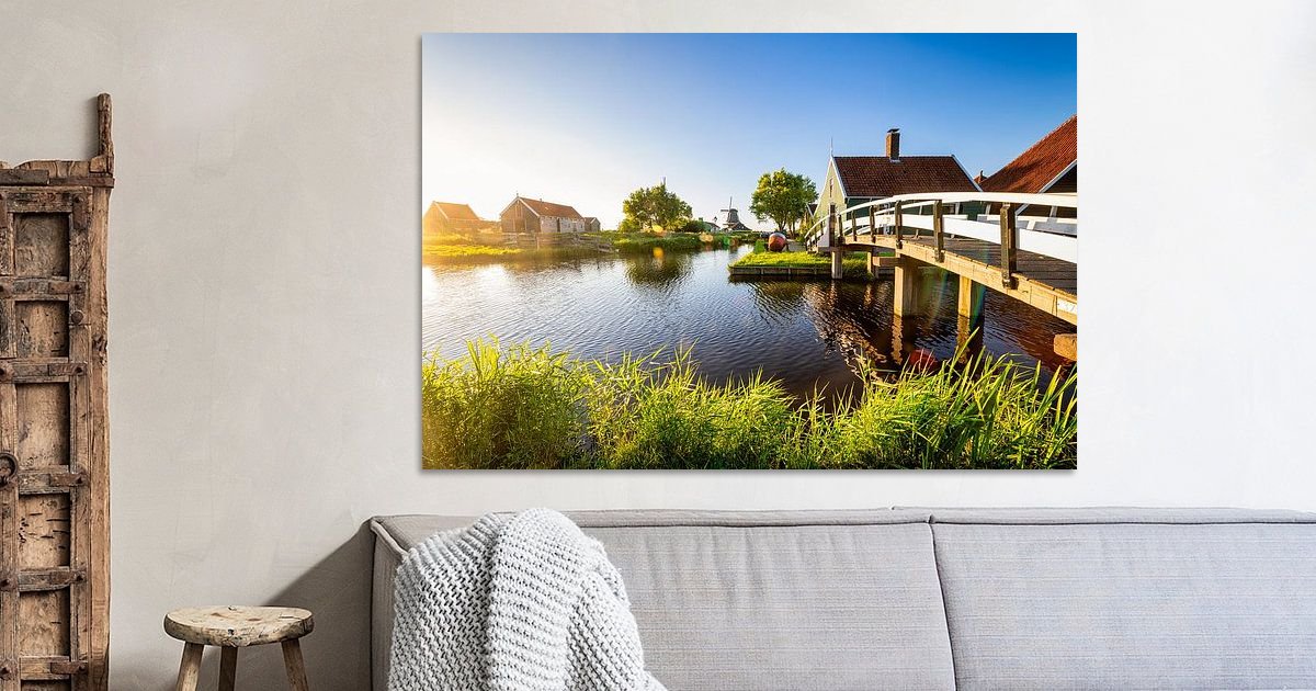 Zaanse Schans in het Gouden Uur: Een Tijdloos Taferee van Michael ...