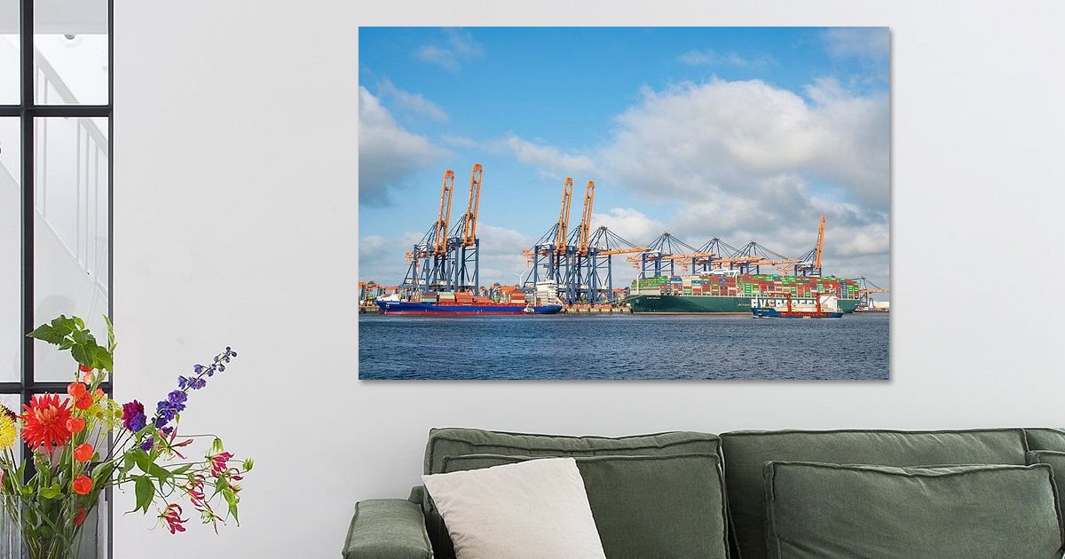 Containerschepen bij de containerterminal in de haven van Rotterdam van ...